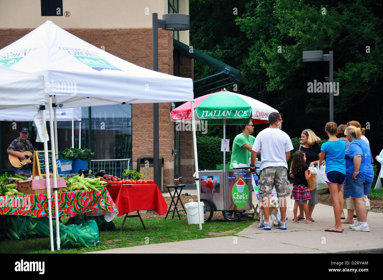 Farmers market in Avon, Connecticut, USA Stock Photo - Alamy