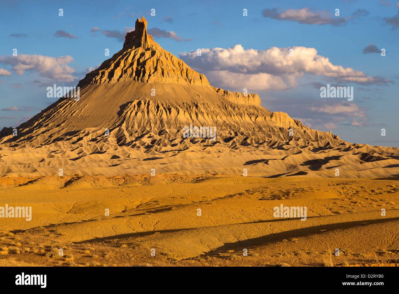 Blue hills hi-res stock photography and images - Alamy