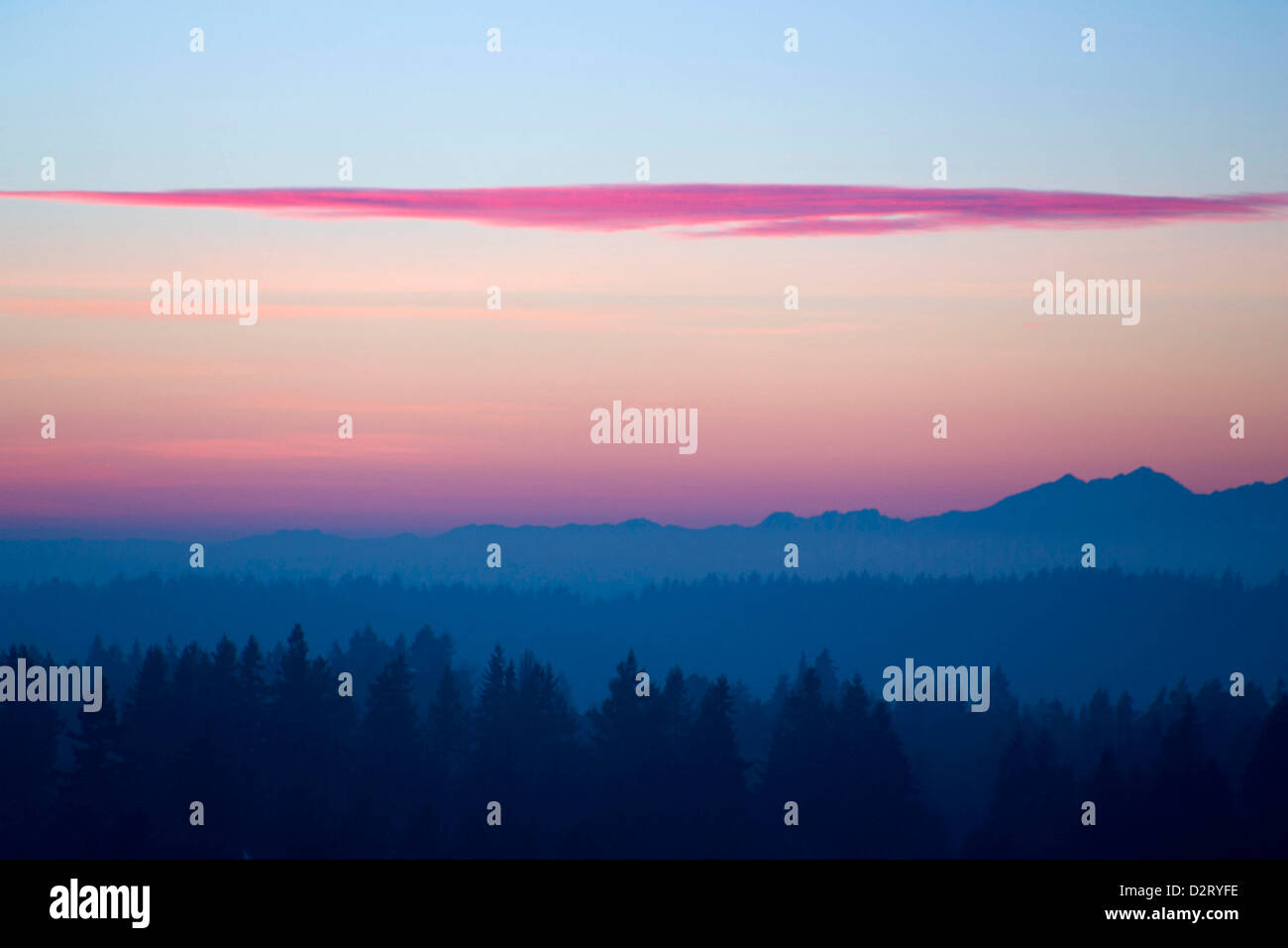 North America, United States, Washington, Seattle, Olympic Mountains ...