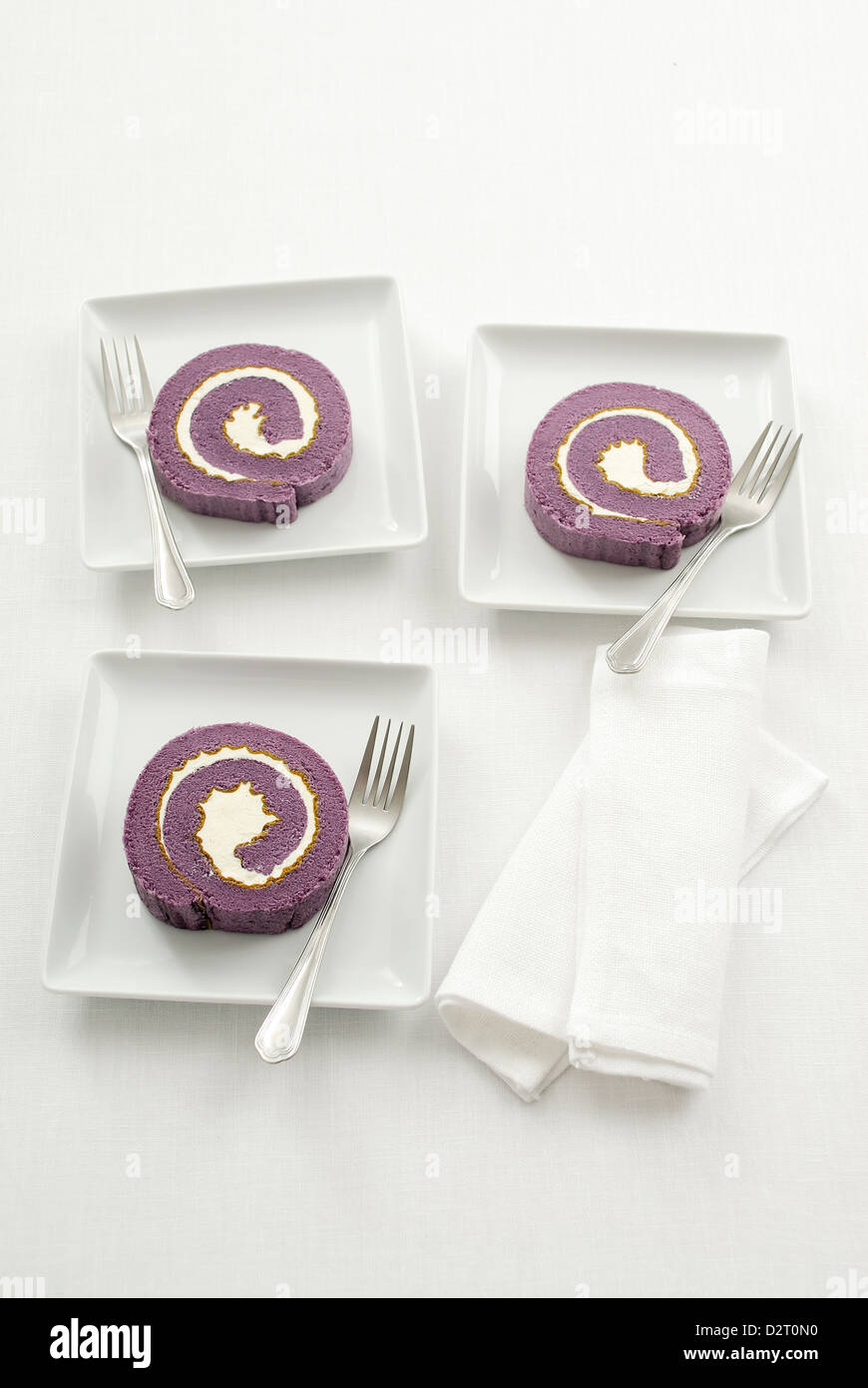 Cake storage hi-res stock photography and images - Alamy