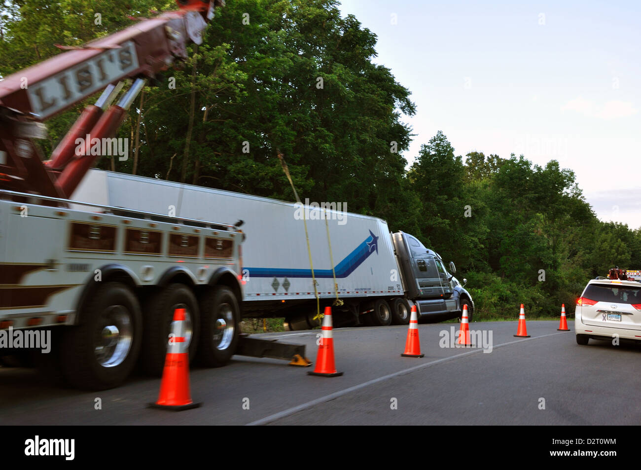 Lorry turned over hi-res stock photography and images - Alamy