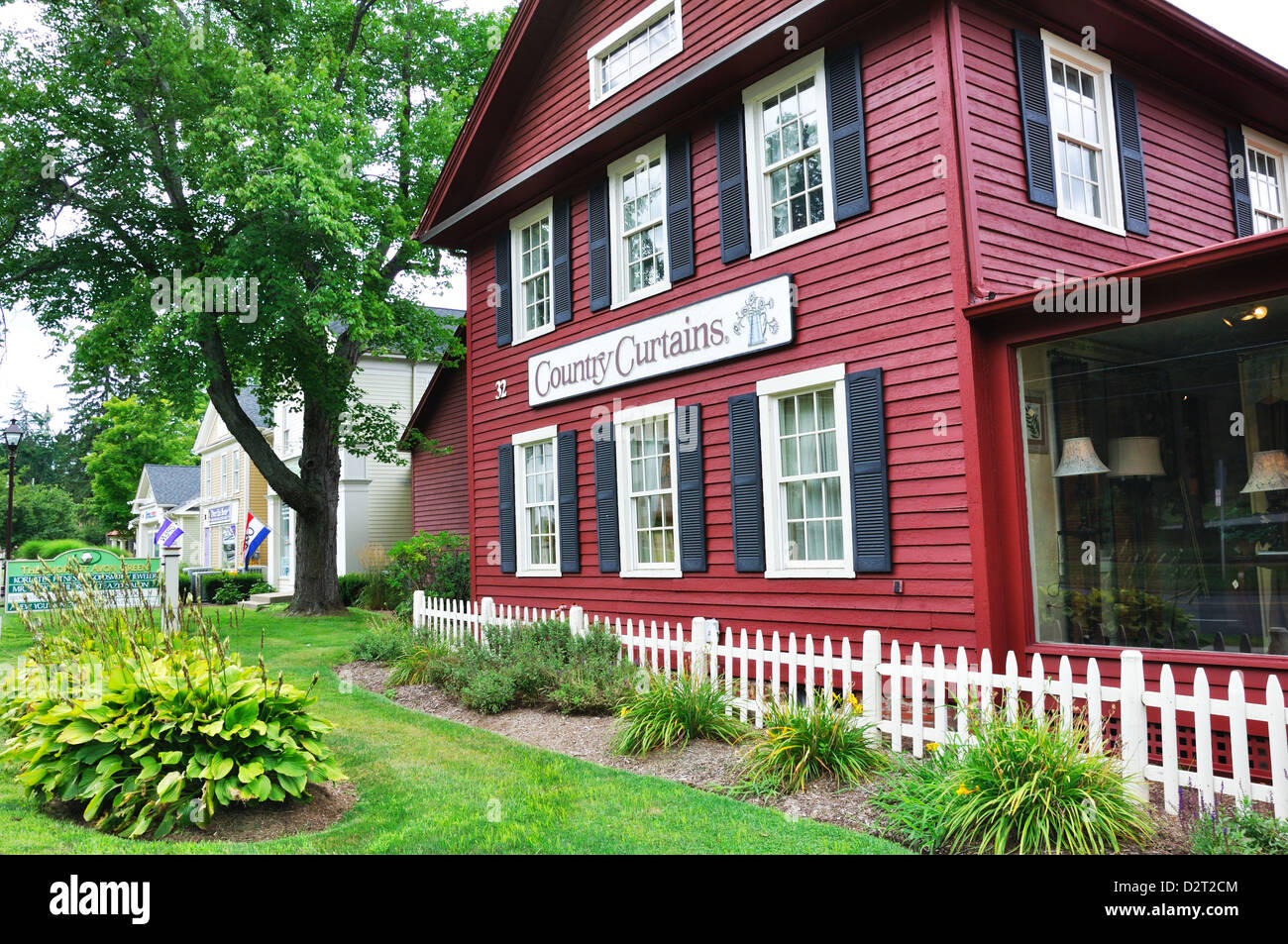 Country shop shopping hi-res stock photography and images - Alamy