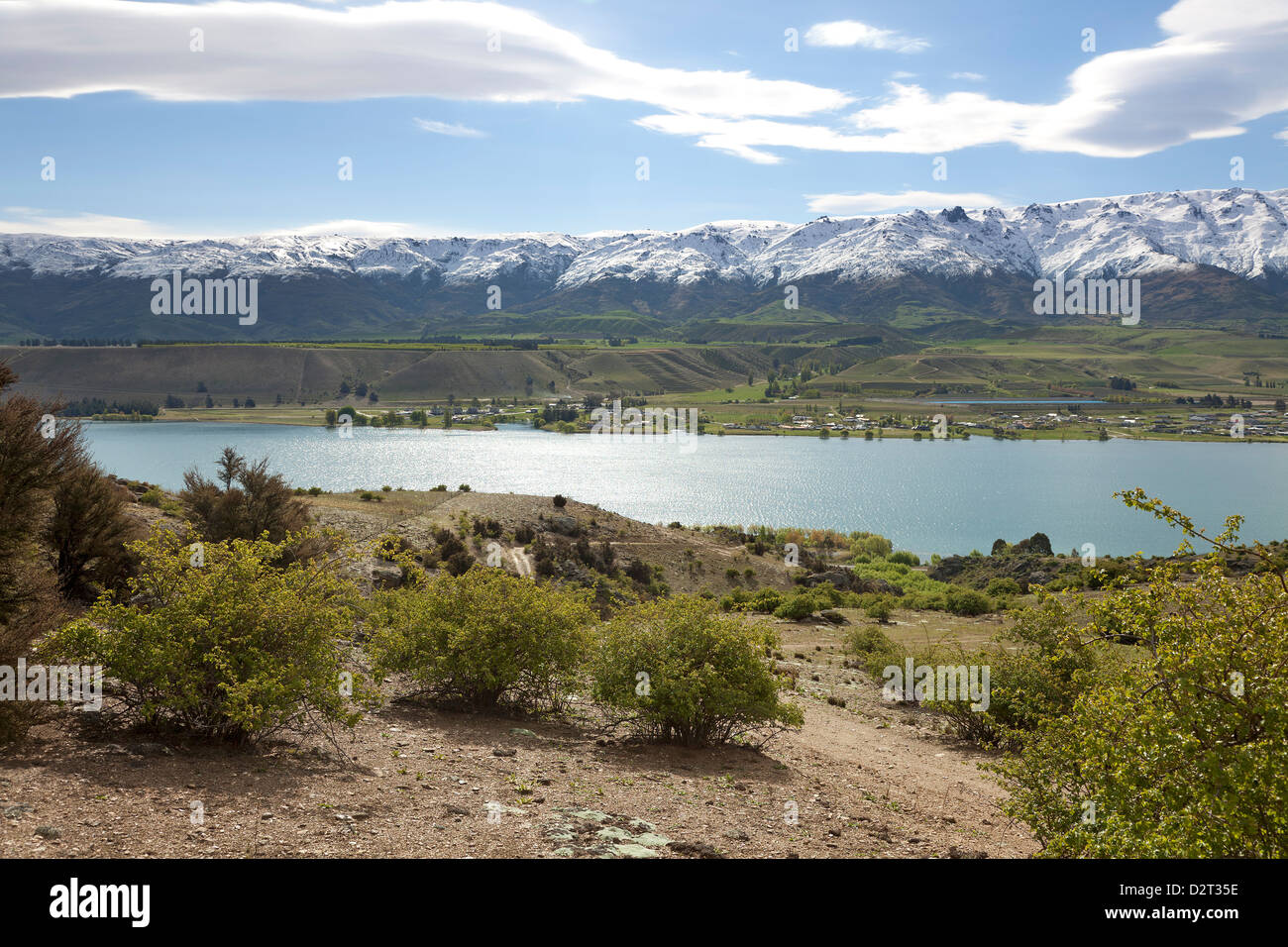 Lake Hawea on the Southern island of New Zealand Stock Photo - Alamy