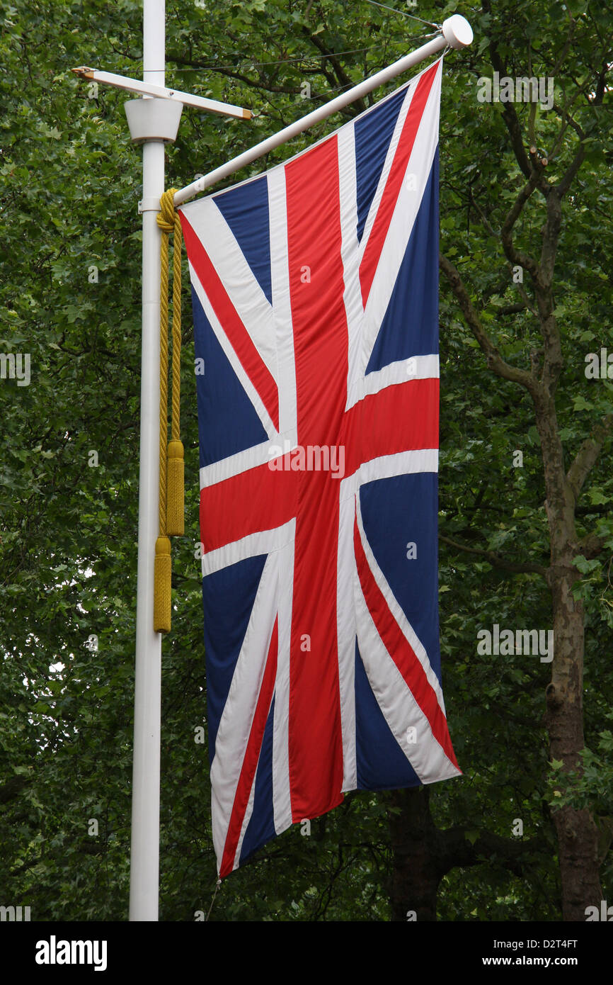 Union jack flag pole hi-res stock photography and images - Alamy