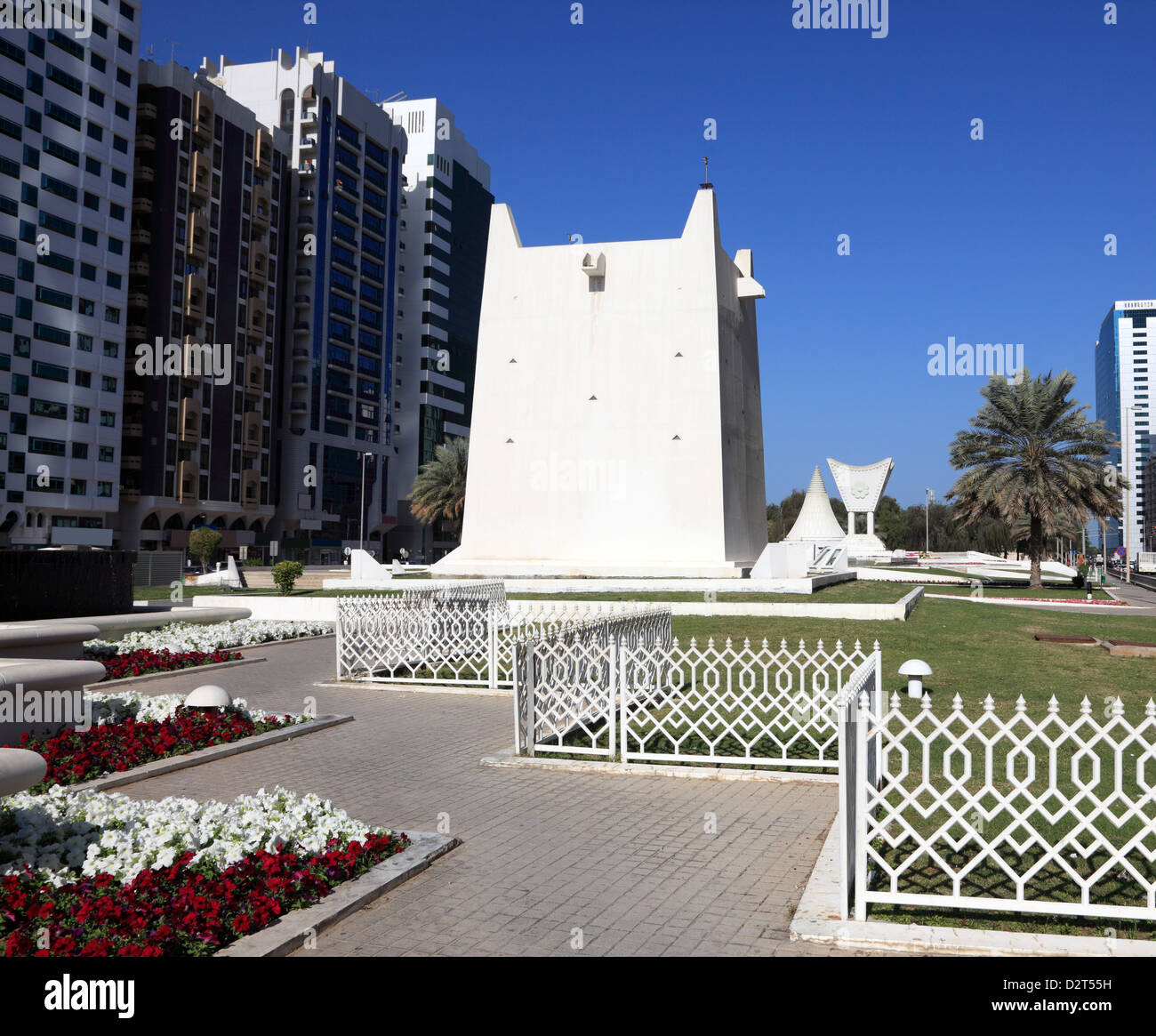 Square in the city of Abu Dhabi, United Arab Emirates Stock Photo - Alamy