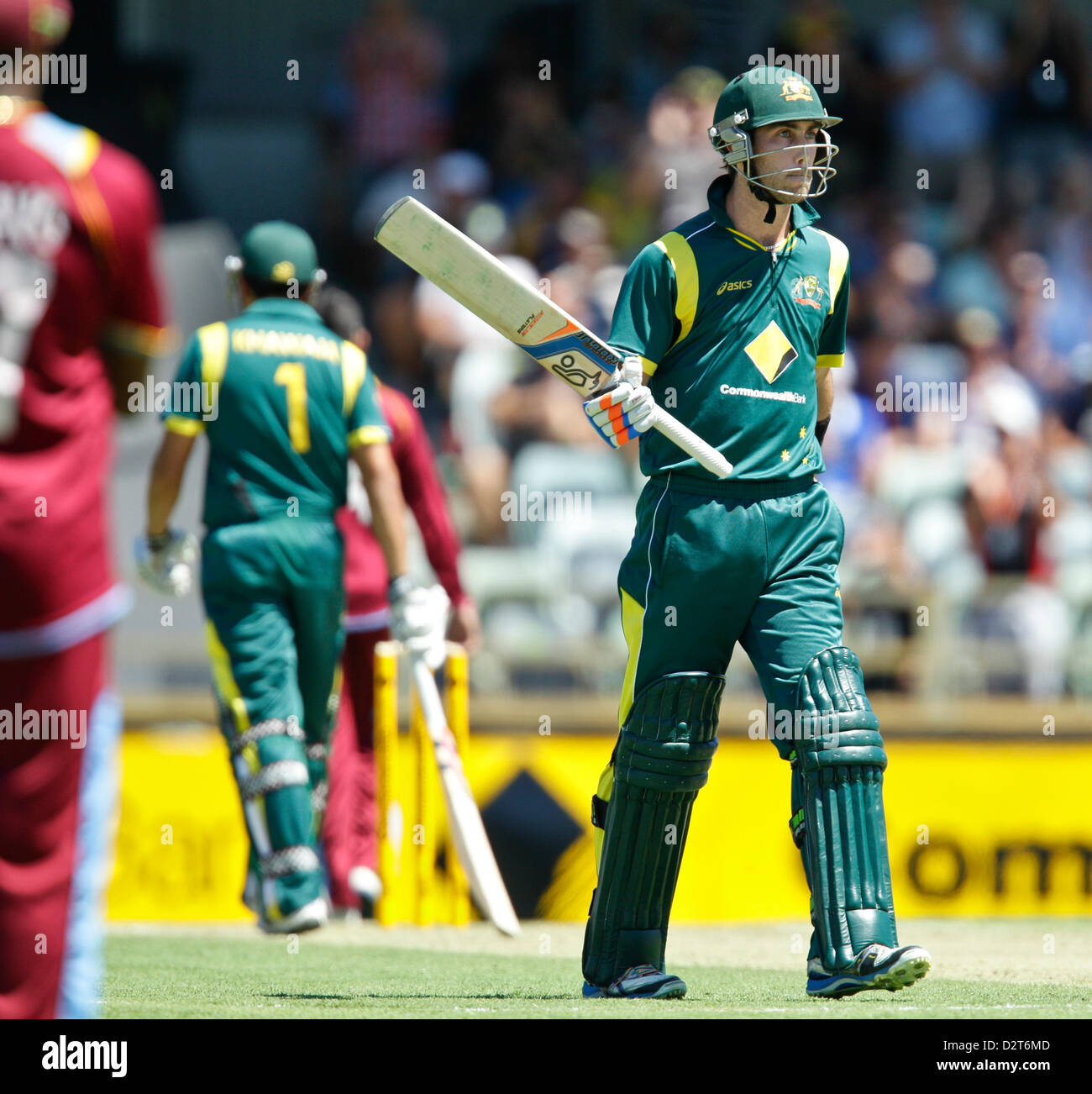 Perth, Australia. 1st February 2013. Glenn Maxwell aknowledges the ...