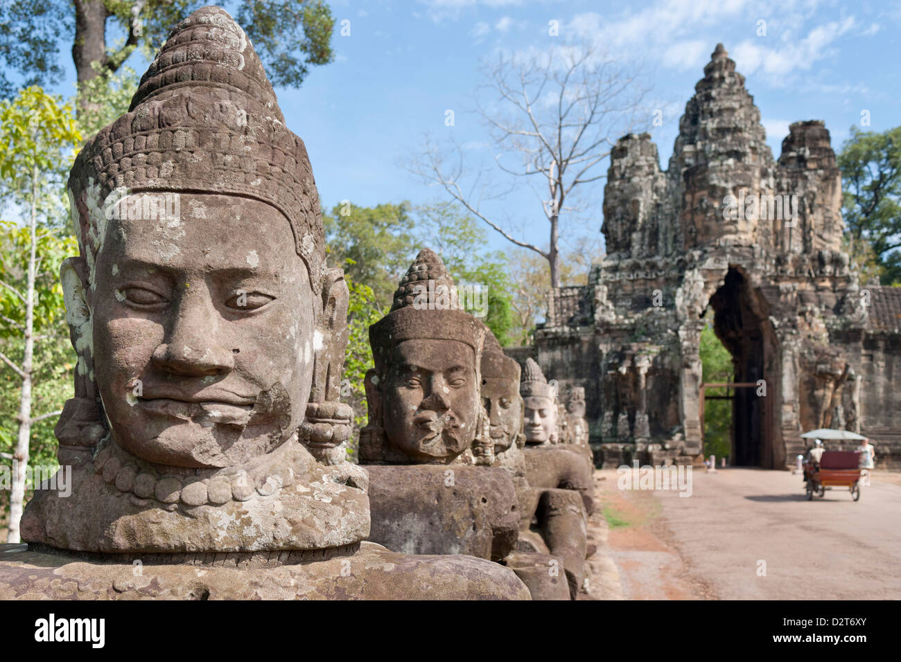 South Gate to Angkor Thom, Angkor, UNESCO World Heritage Site, Siem ...