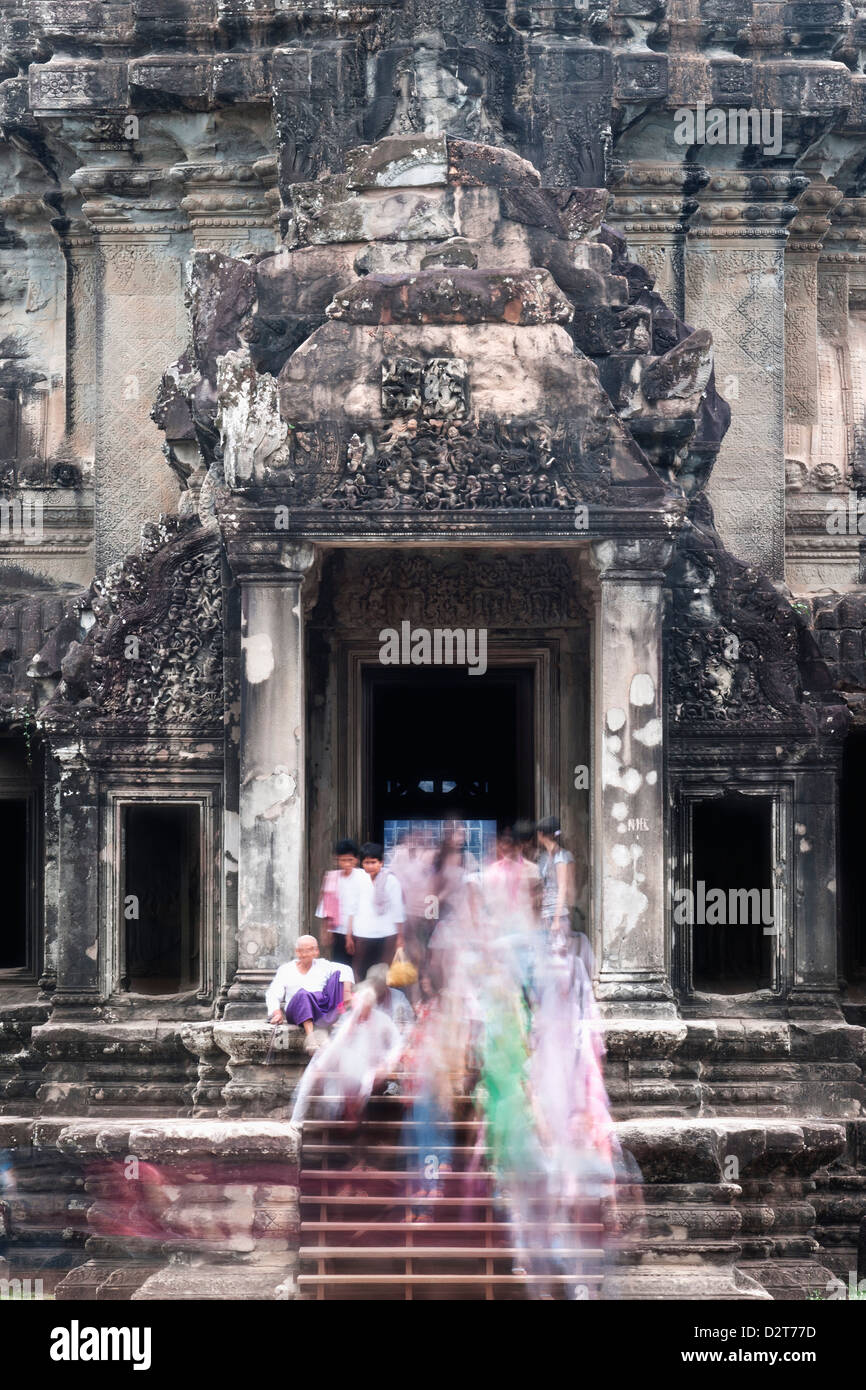 Temple complex of angkor wat hi-res stock photography and images - Alamy