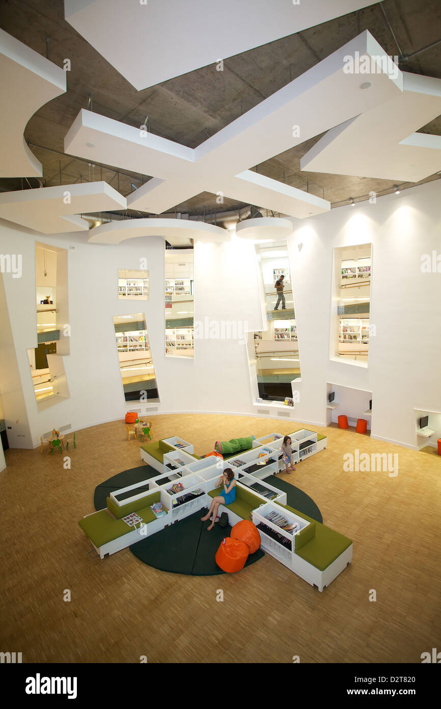 Interior of Clapham Library London Stock Photo - Alamy