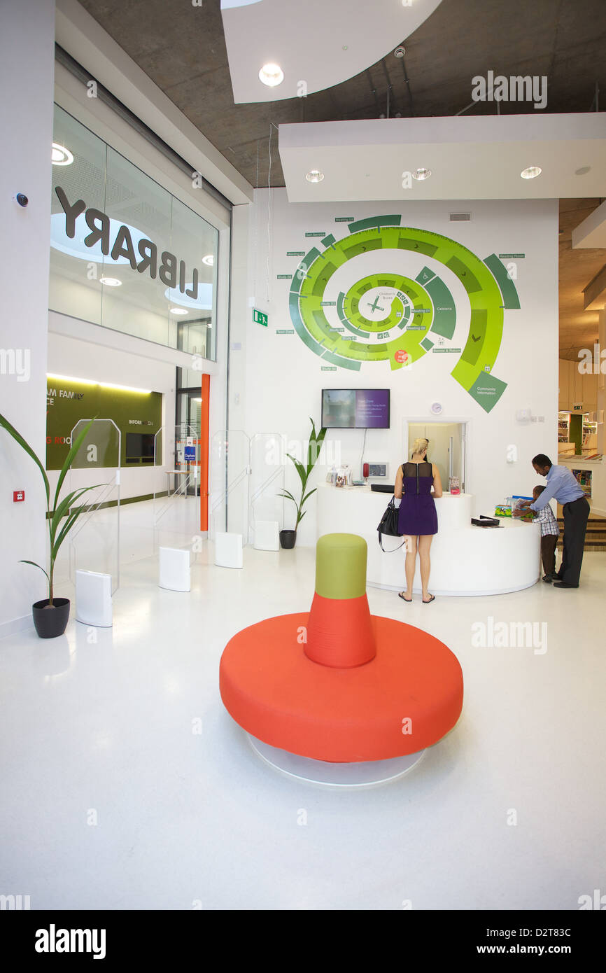 The library building clapham hi-res stock photography and images - Alamy