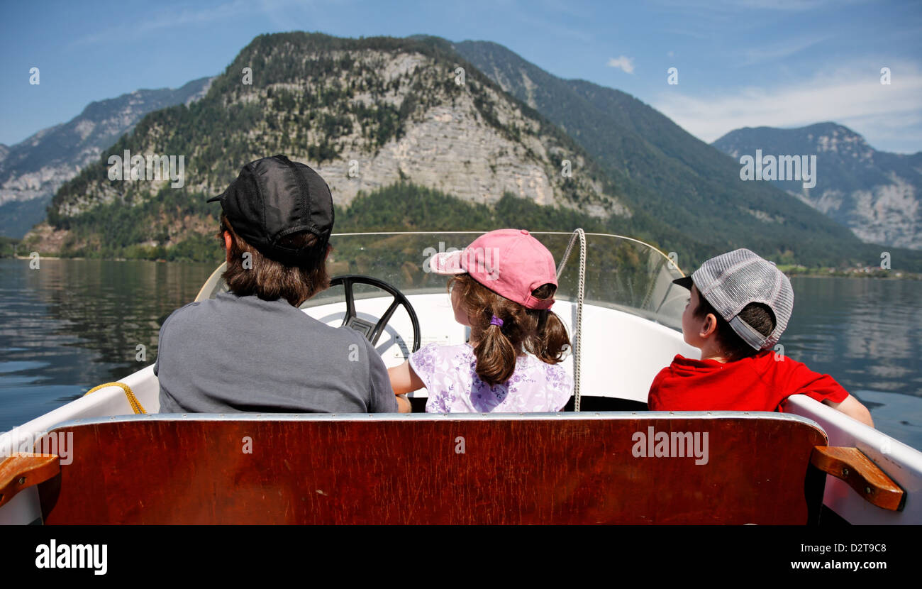 Motor boat family hi-res stock photography and images - Alamy