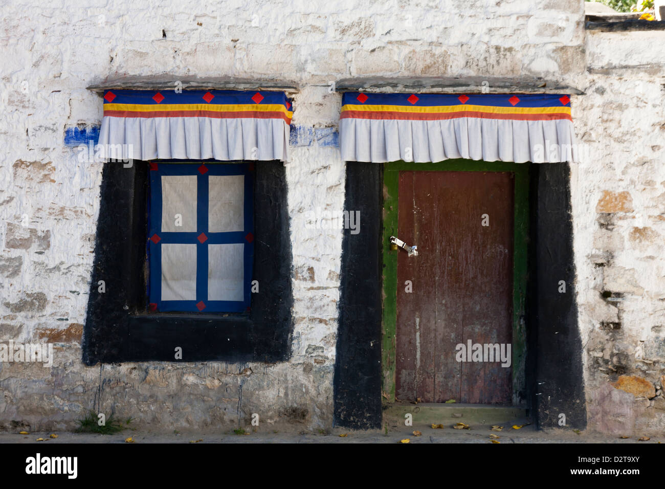 Tibetan gate hi-res stock photography and images - Alamy