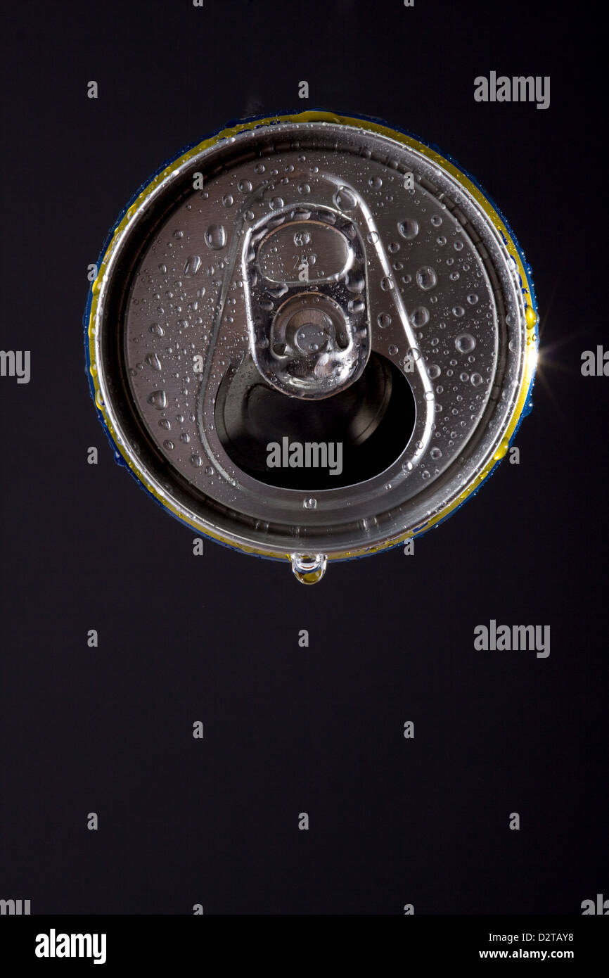 Beverage can is poured Stock Photo - Alamy