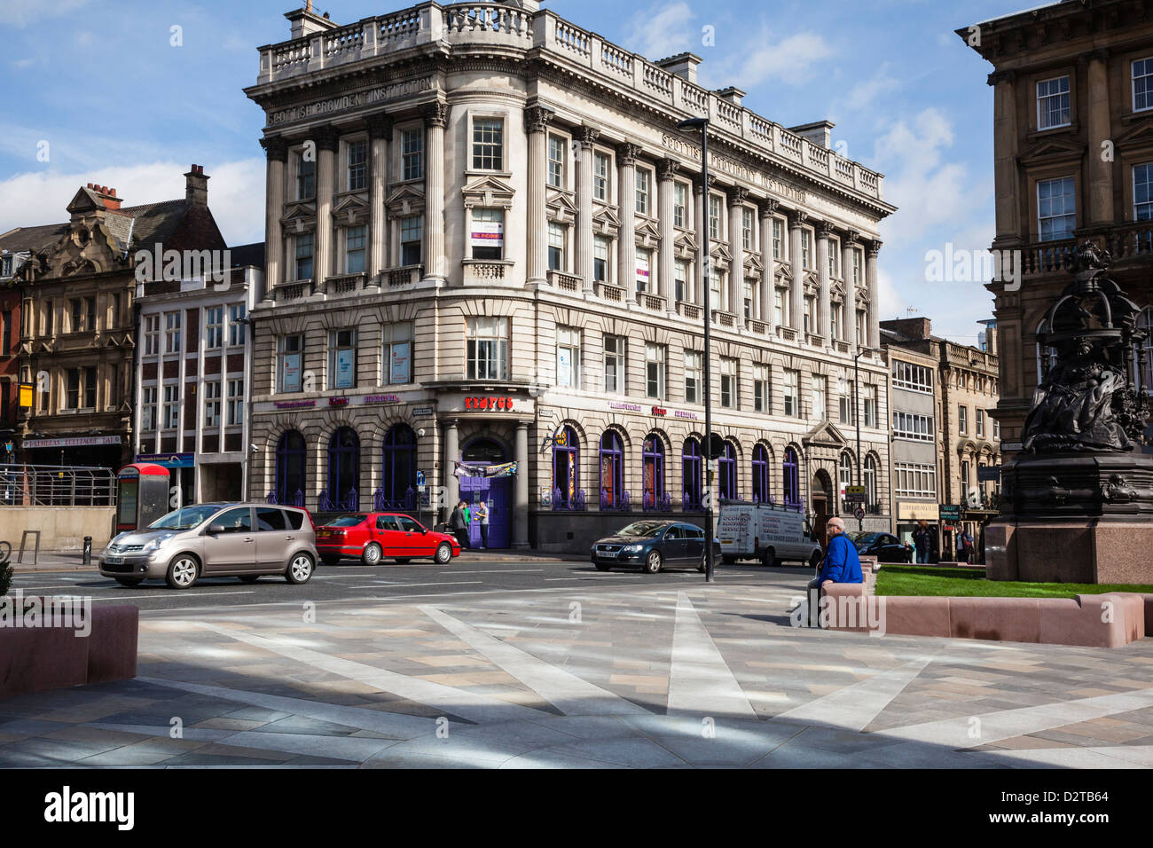 Views and shops around the busy Monument Square, Newcastle upon Tyne ...