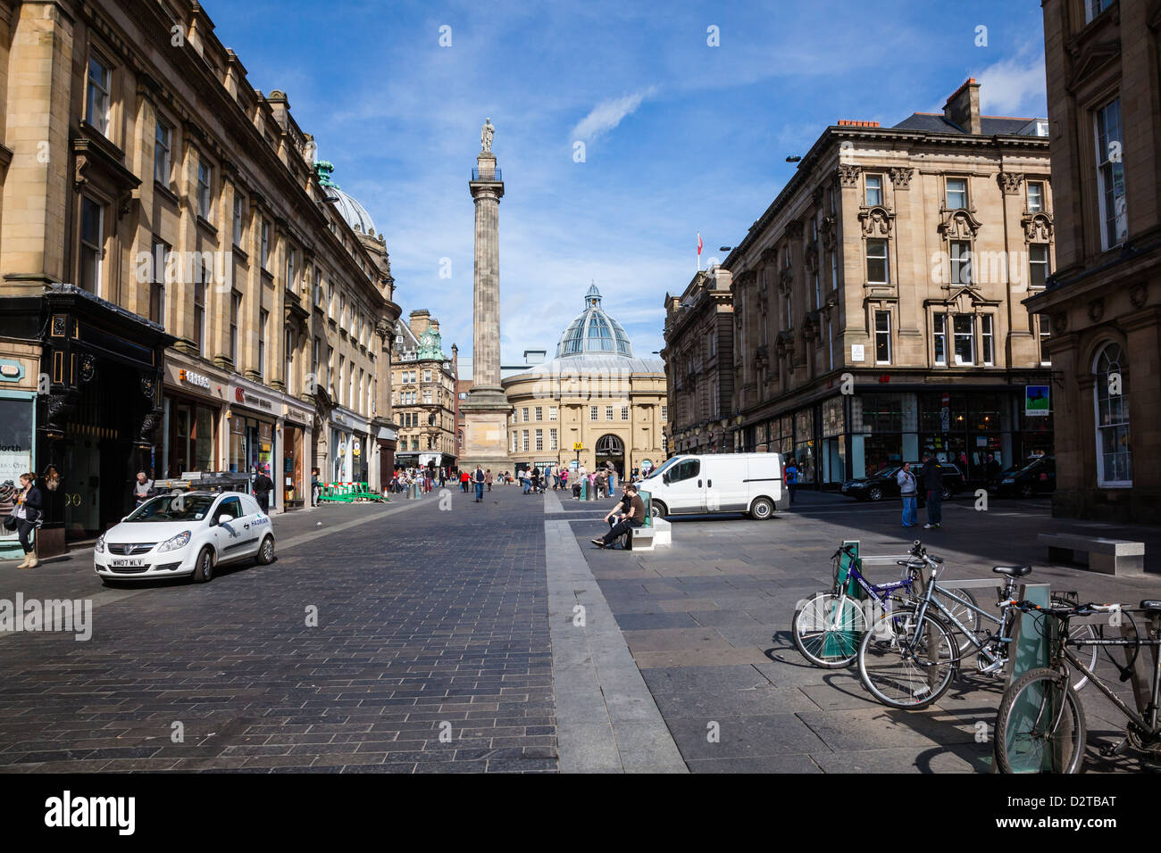 Views and shops around the busy Monument Square, Newcastle upon Tyne ...