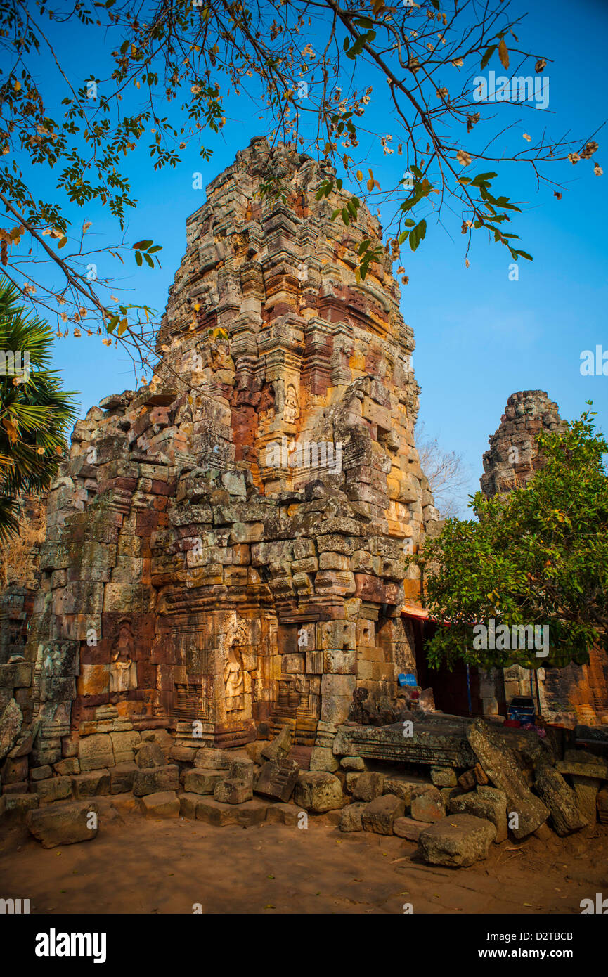 battanbang cambodia Prasat Banan temple wat Stock Photo - Alamy
