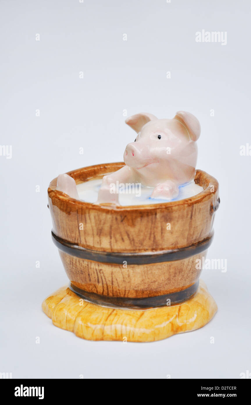 Pig tub hi-res stock photography and images - Alamy