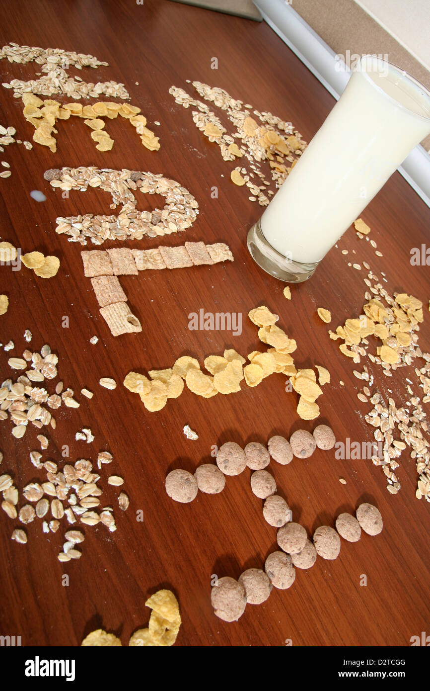 Healthy morning meal: corn flakes Stock Photo - Alamy