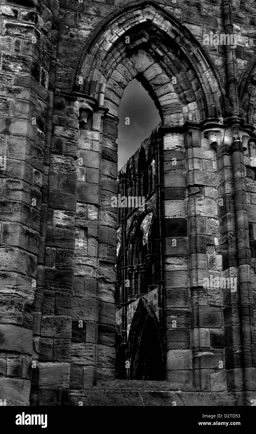 whitby abbey black and white Stock Photo - Alamy