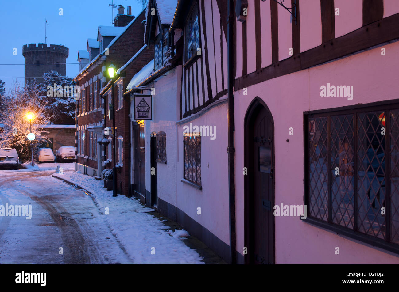 Warwick winter snow town centre hi-res stock photography and images - Alamy