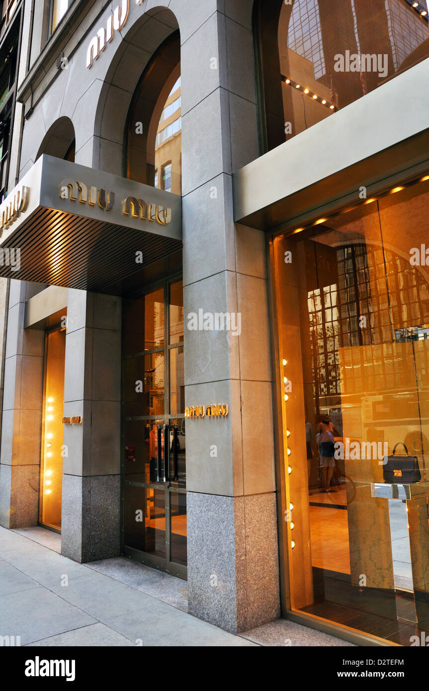 Miu miu storefront hi-res stock photography and images - Alamy