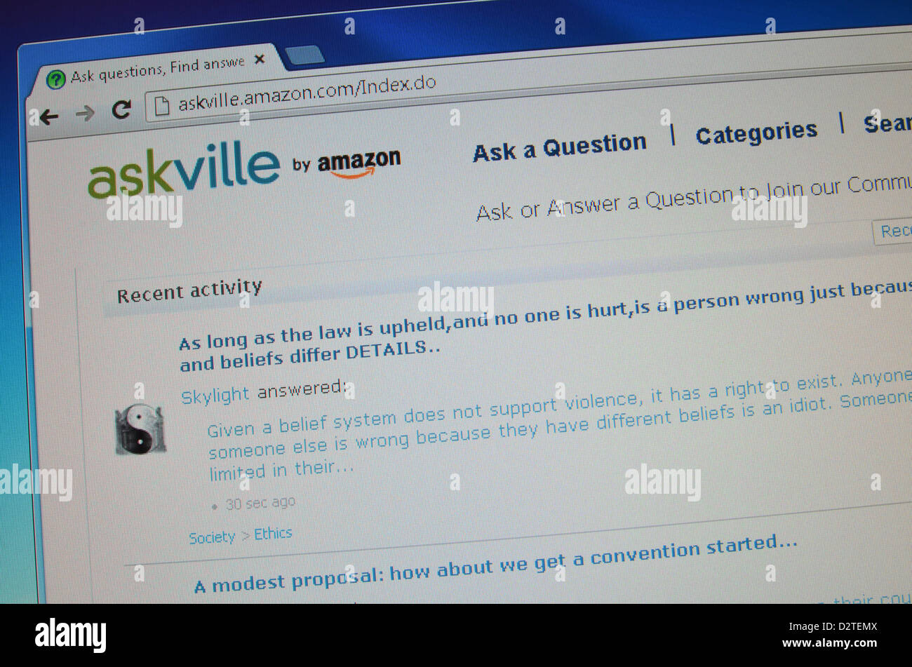 Amazon website screenshot hi-res stock photography and images - Alamy