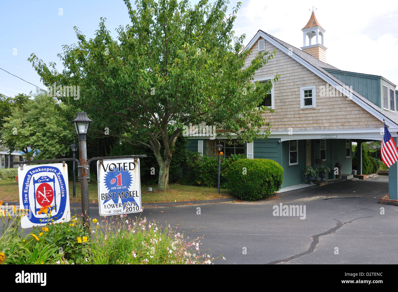 The Cove motel in Cape Cod, Massachusetts, USA Stock Photo - Alamy