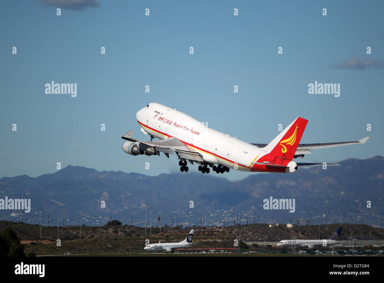Yangtze River Express Boeing 747 takes-off from Los Angeles Airport on ...