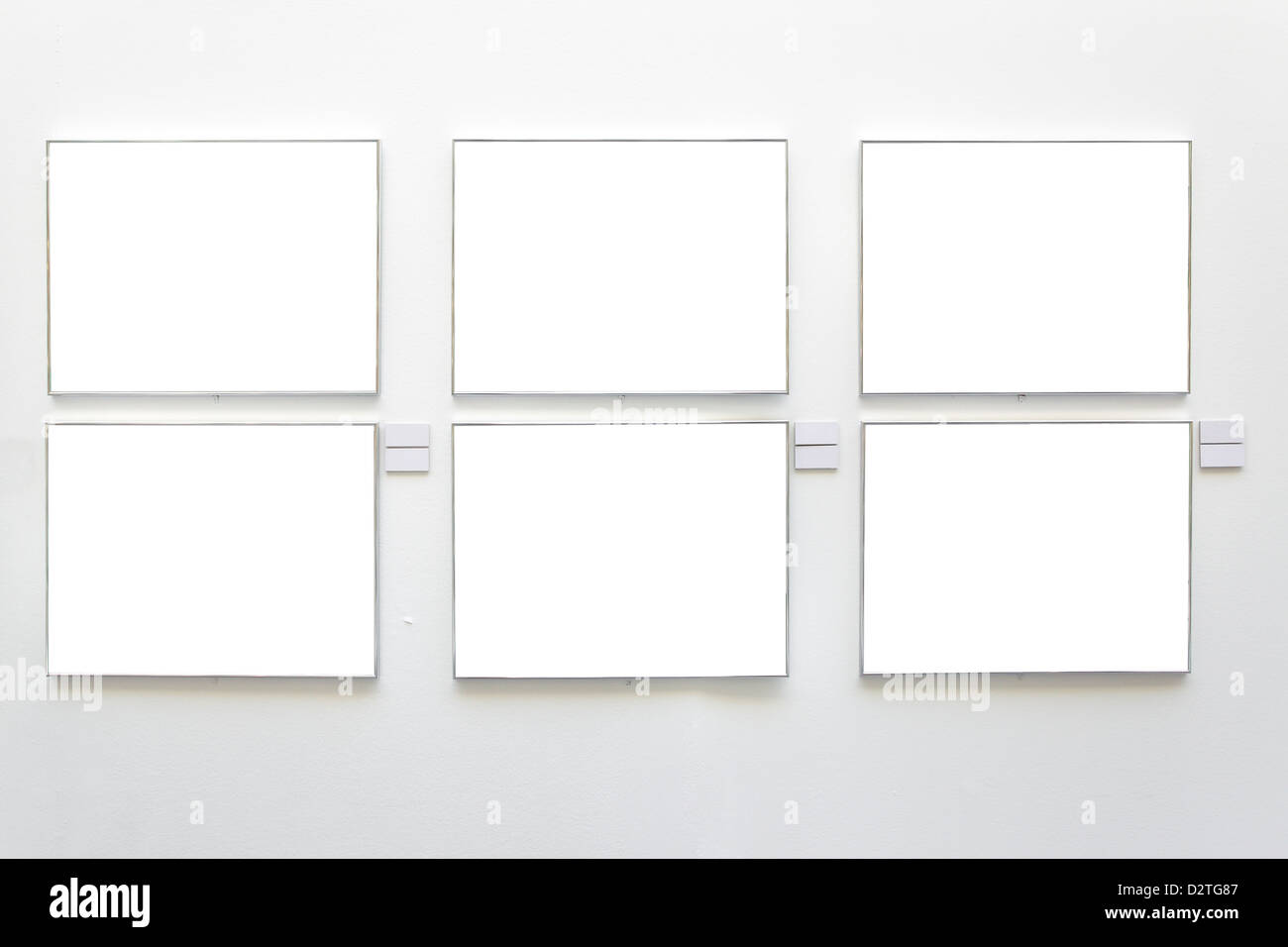 Art gallery wall blank hi-res stock photography and images - Alamy