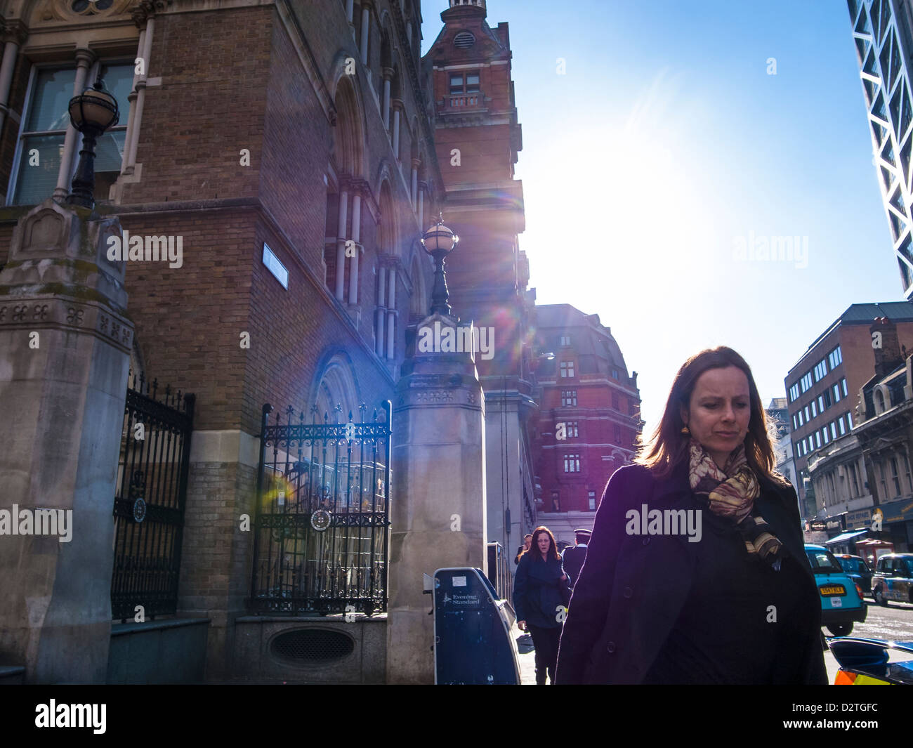 London morning light street hi-res stock photography and images - Alamy