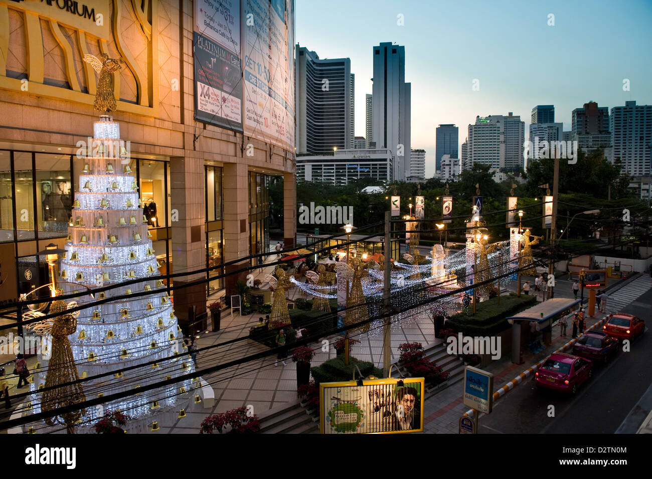 Emporium mall bangkok hi-res stock photography and images - Alamy