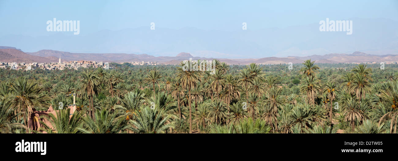 Agdz oasis panorama hi-res stock photography and images - Alamy
