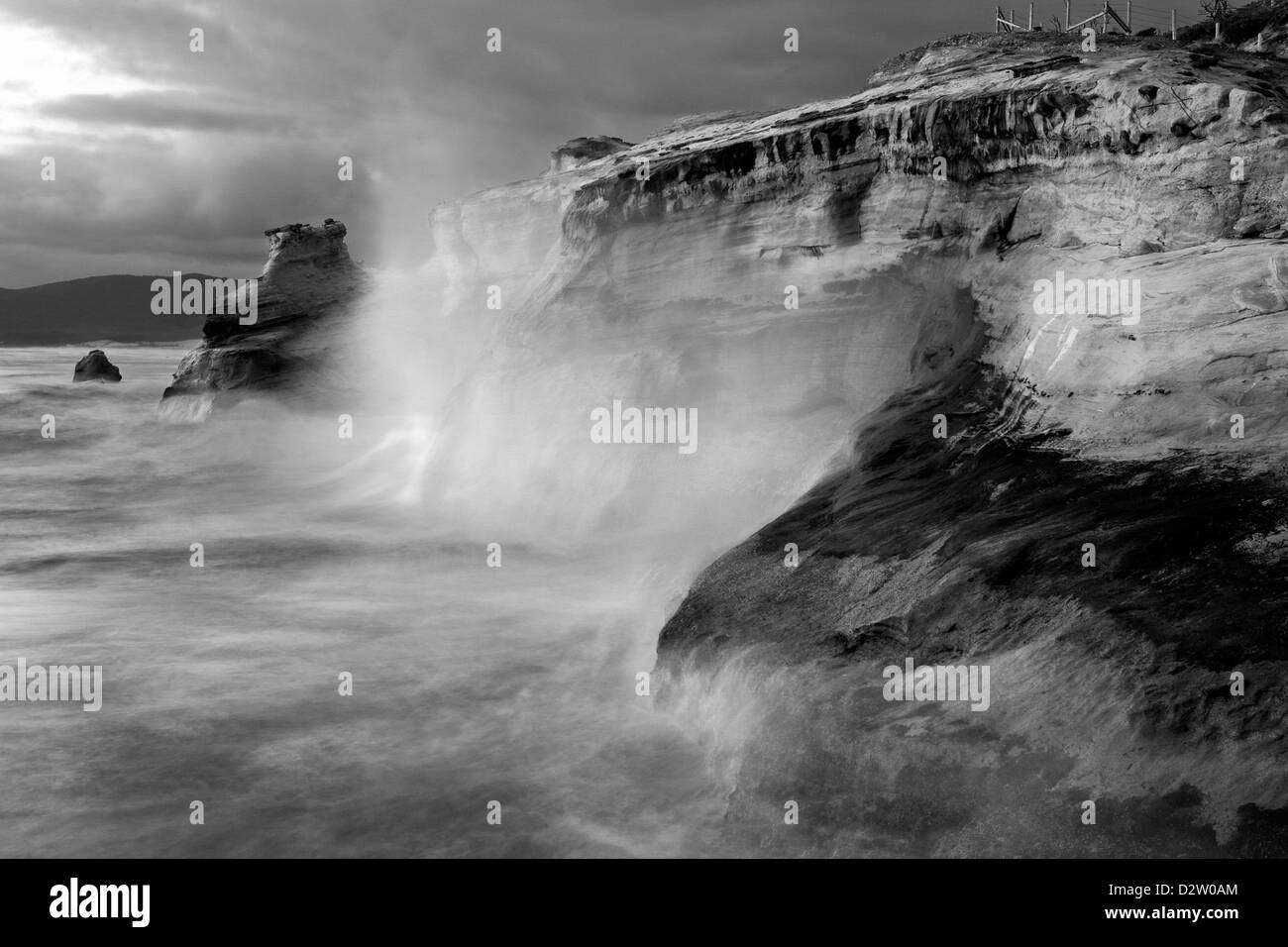 Pacific coast cliffs Black and White Stock Photos & Images - Alamy