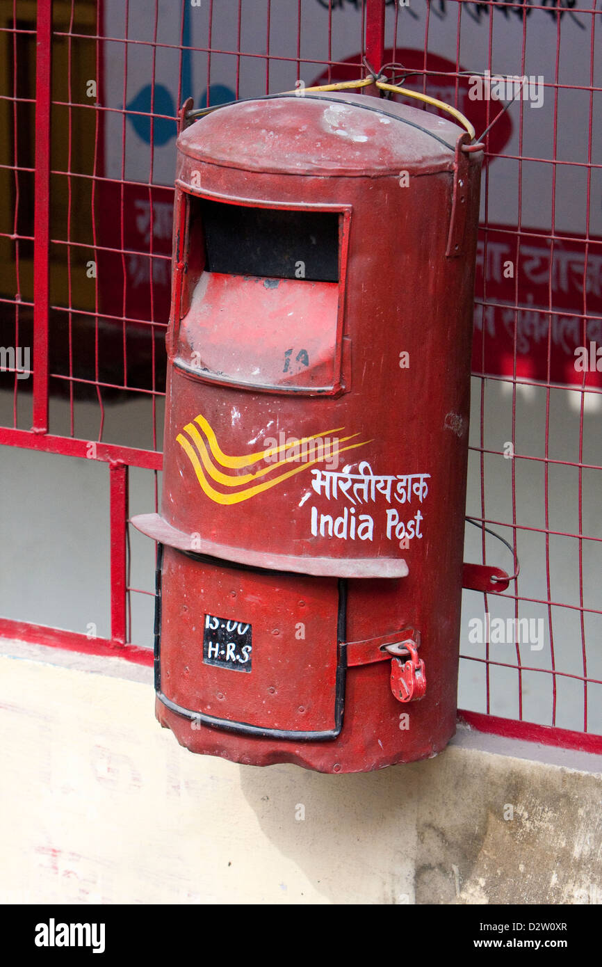 India, Rishikesh. Mailbox, Devanagari script Stock Photo - Alamy