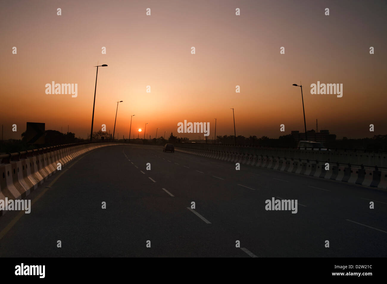 Road sunset national highway gurgaon hi-res stock photography and ...