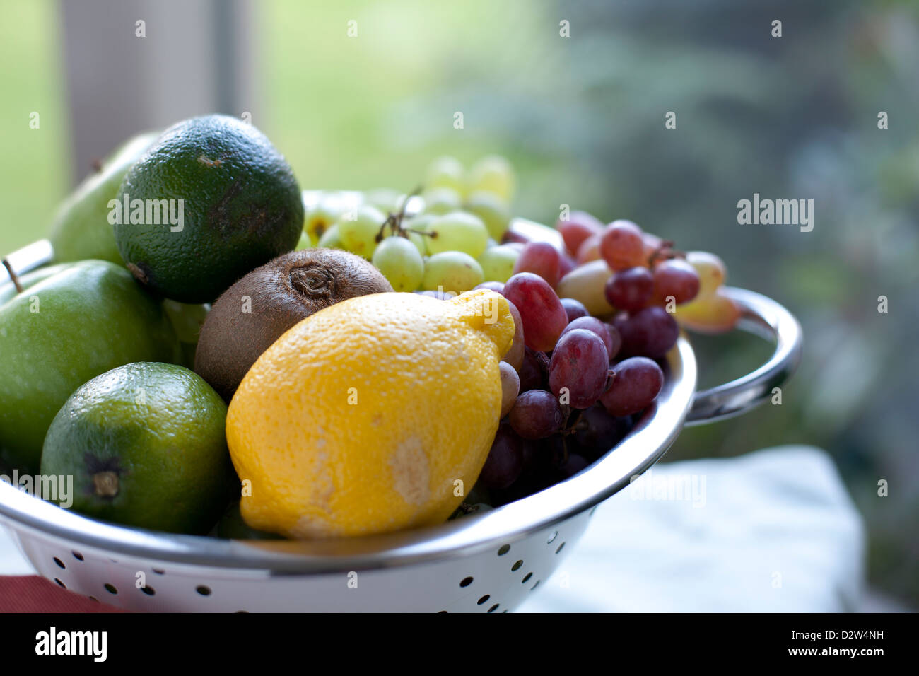 Grapes shallow depth field hi-res stock photography and images - Alamy