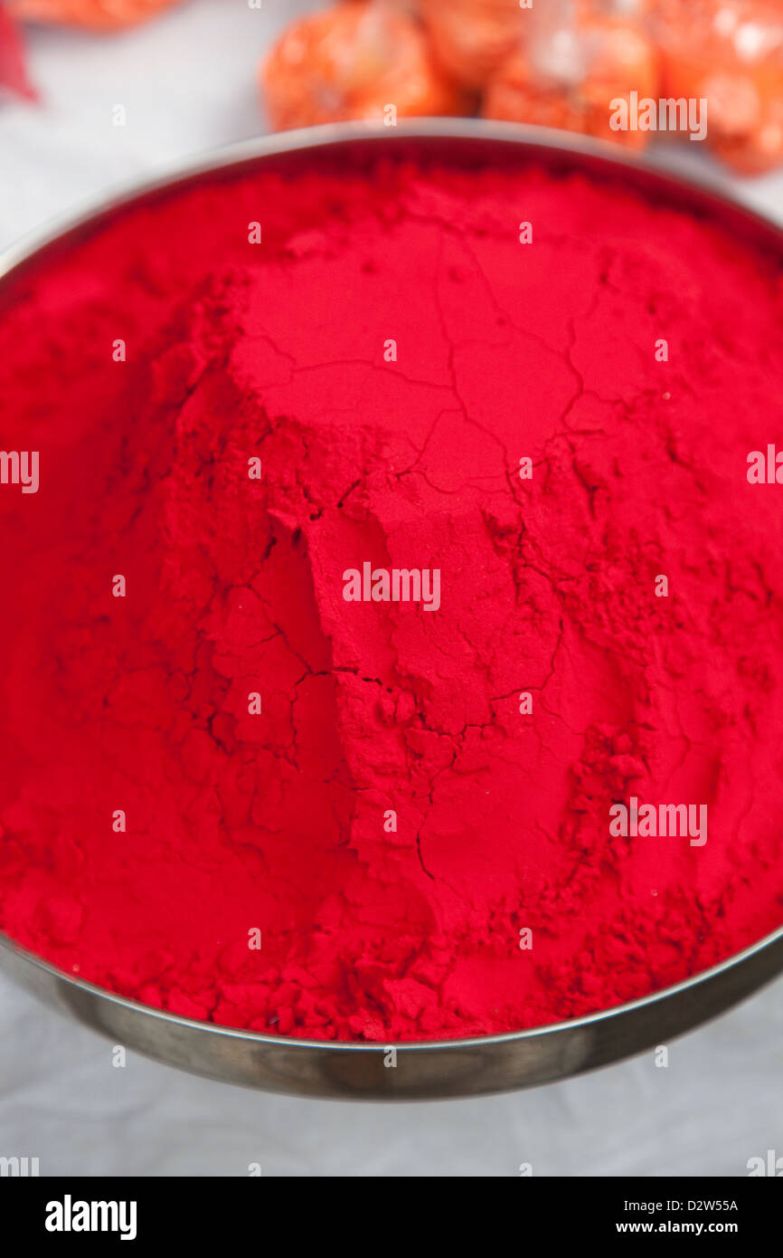 Hindu symbol on forehead hi-res stock photography and images - Alamy