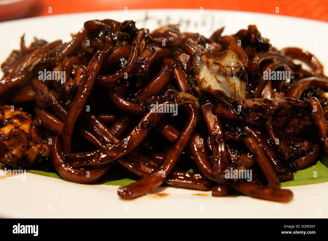 fried hokkien mee, noodles cooked in Fujian style Stock Photo - Alamy