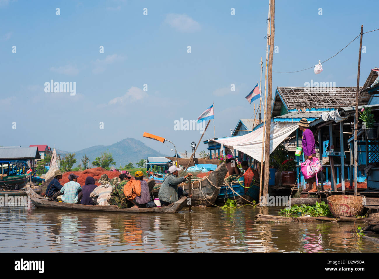 Vietnamese floating village kampong chhnang Tonle Sap river system ...