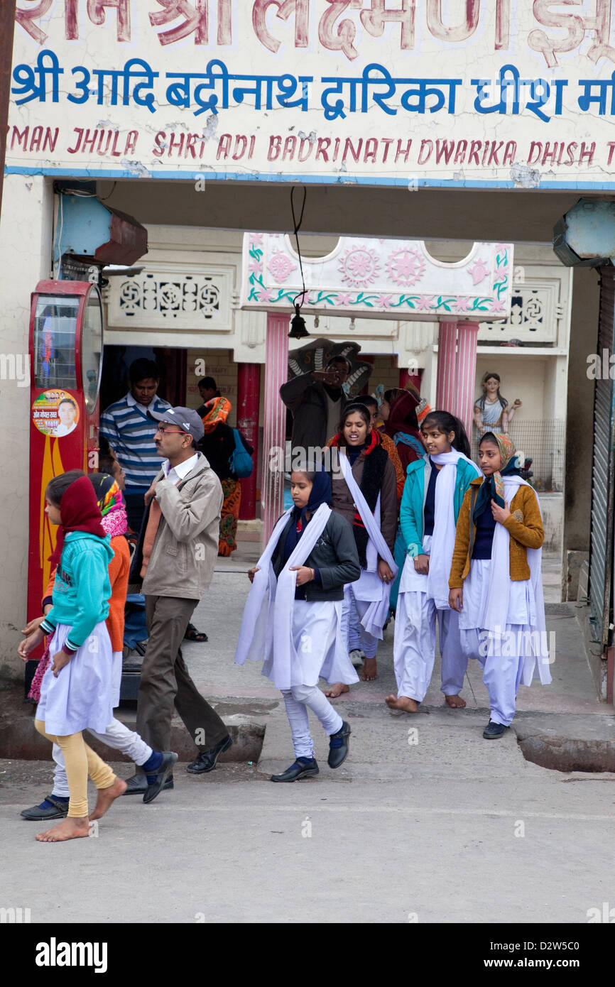 Typical dress hi-res stock photography and images - Alamy