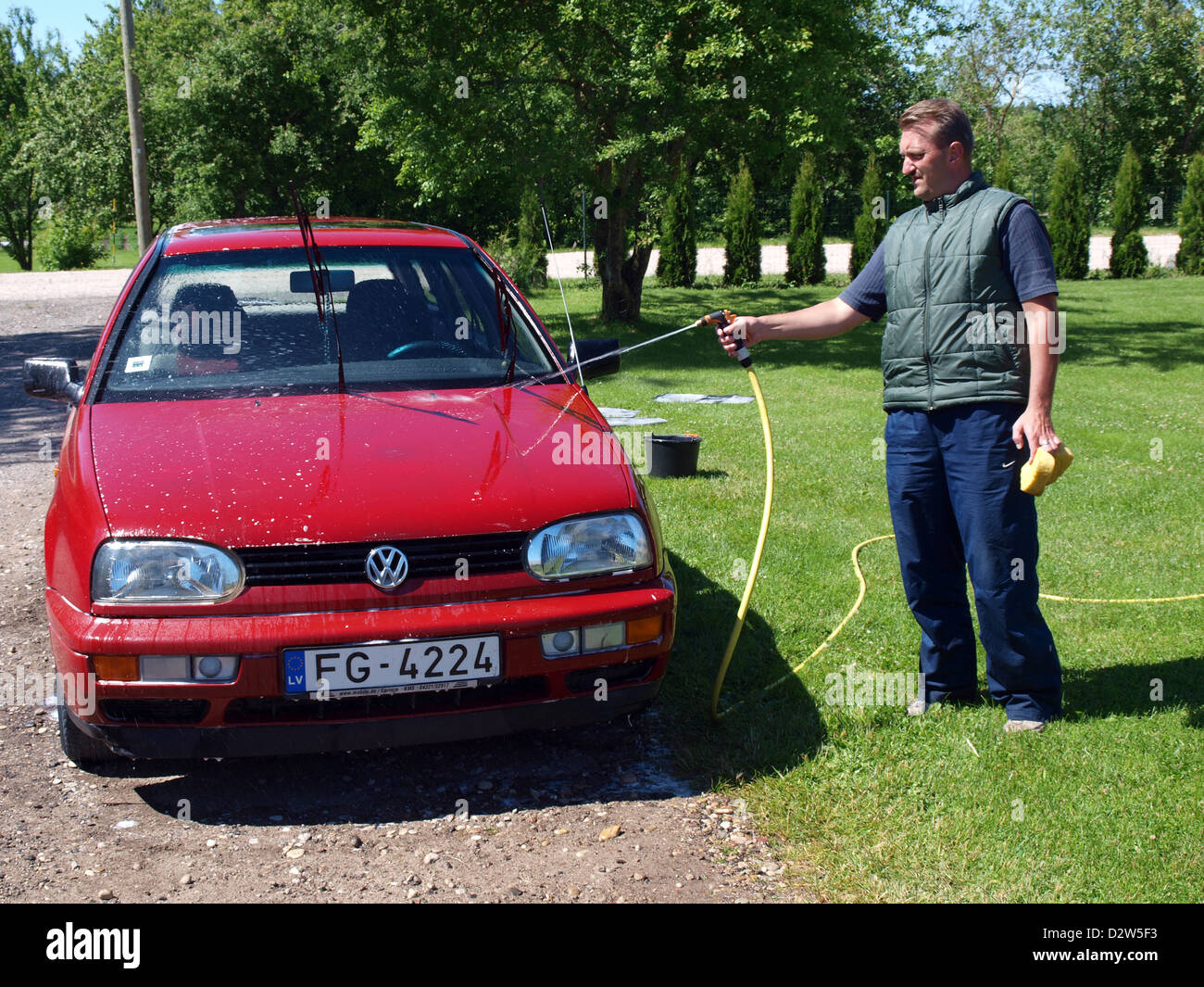 Car clean green grass hi-res stock photography and images - Alamy