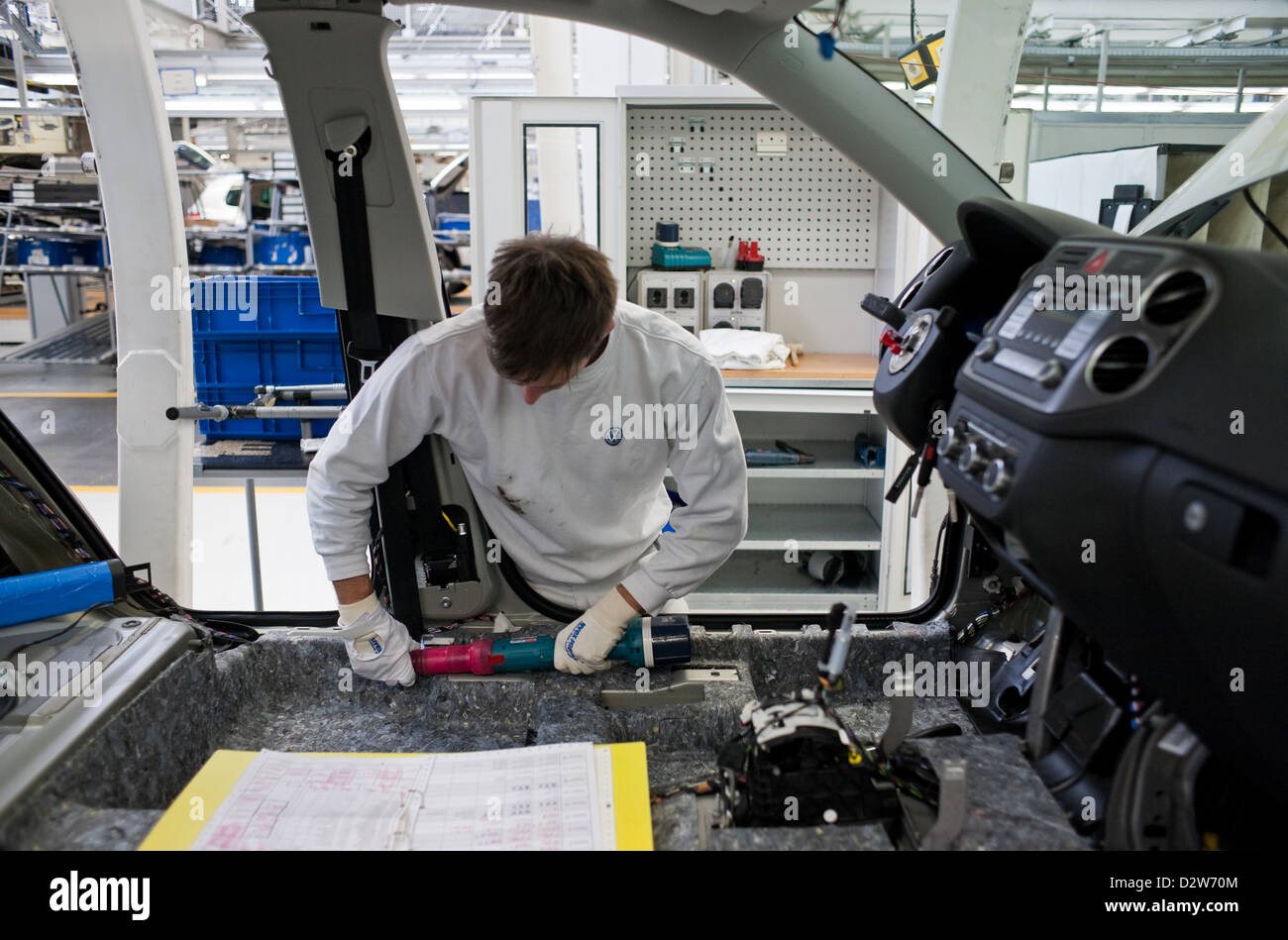 Vw golf 6 interior hi-res stock photography and images - Alamy