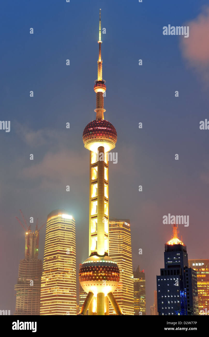Oriental Pearl Tower Stock Photo - Alamy
