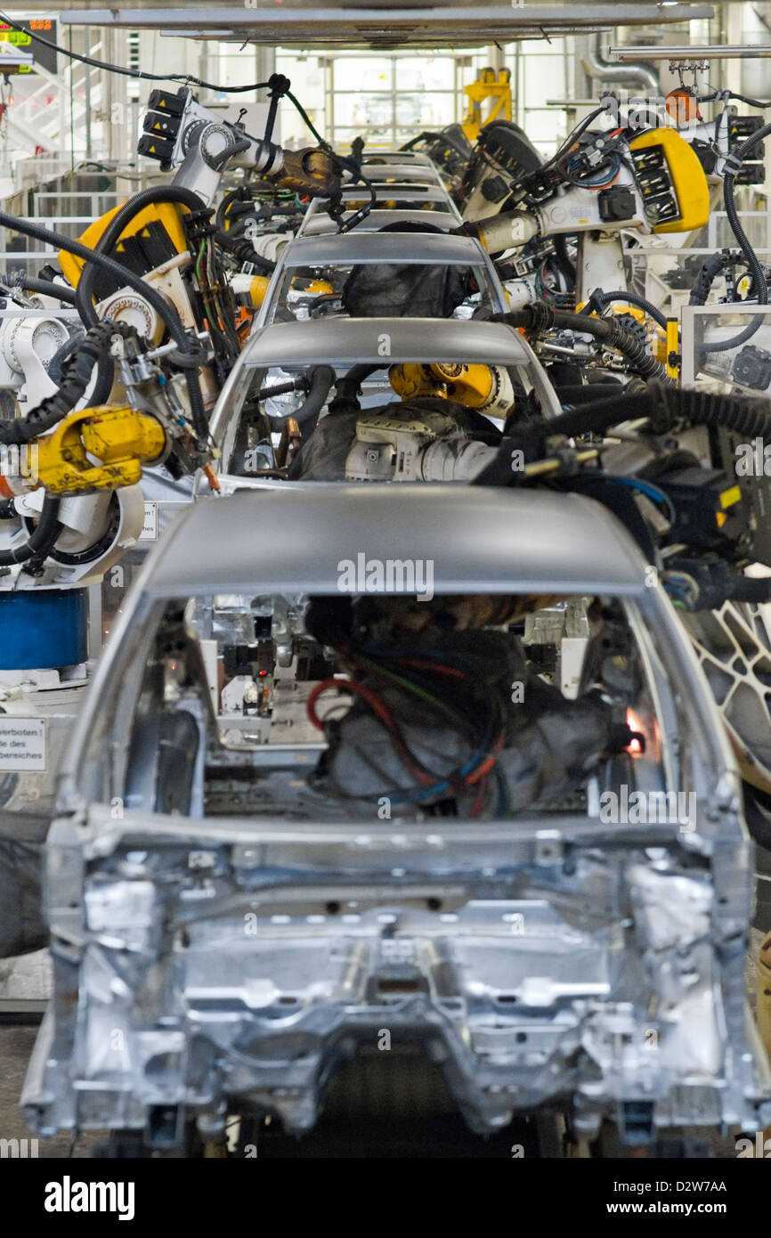 Wolfsburg, Germany, Volkswagen factory, welding robots in the body shop ...
