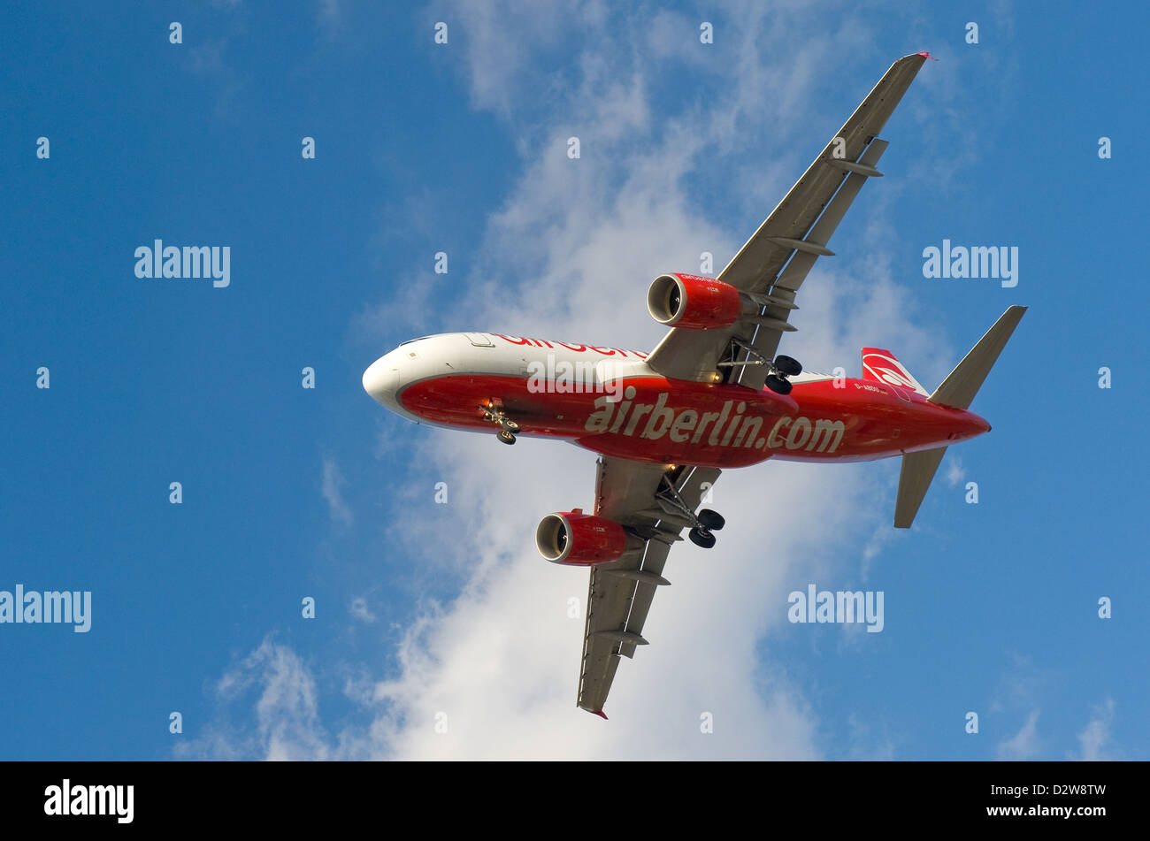 Landing approach hi-res stock photography and images - Alamy