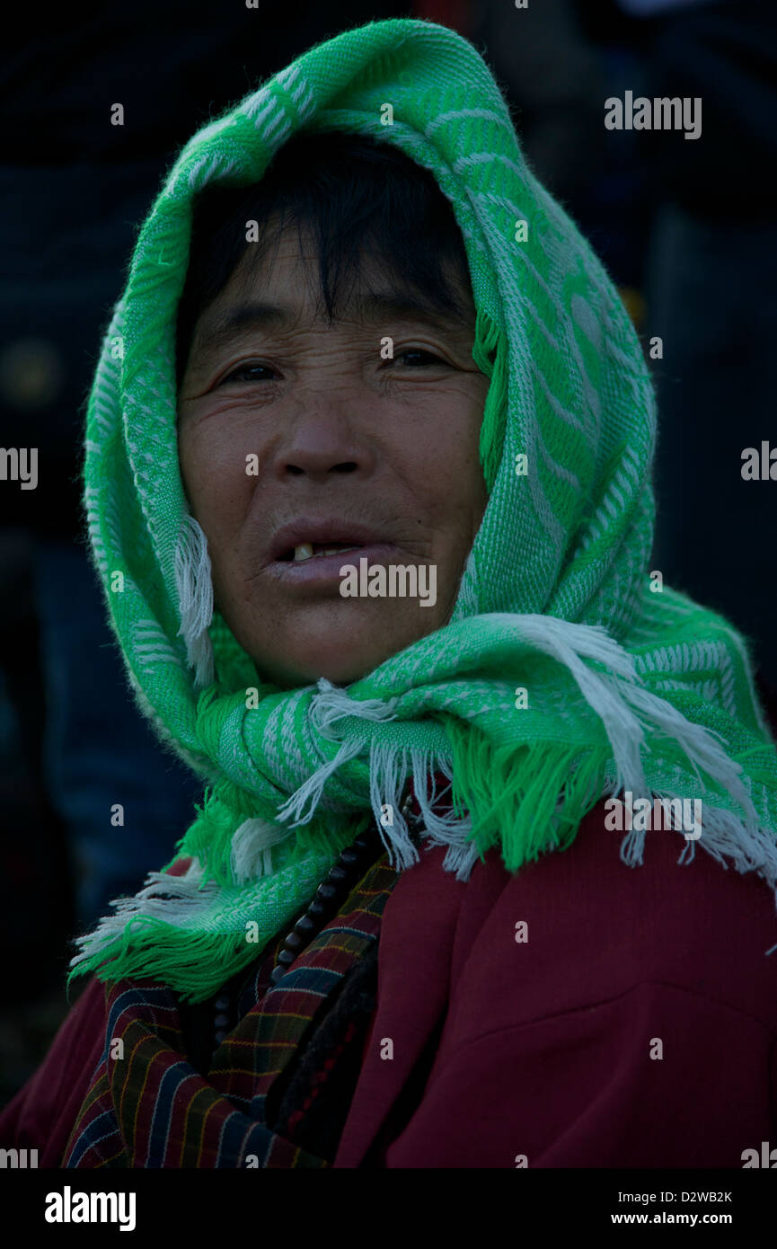 The tooth to smile hi-res stock photography and images - Alamy