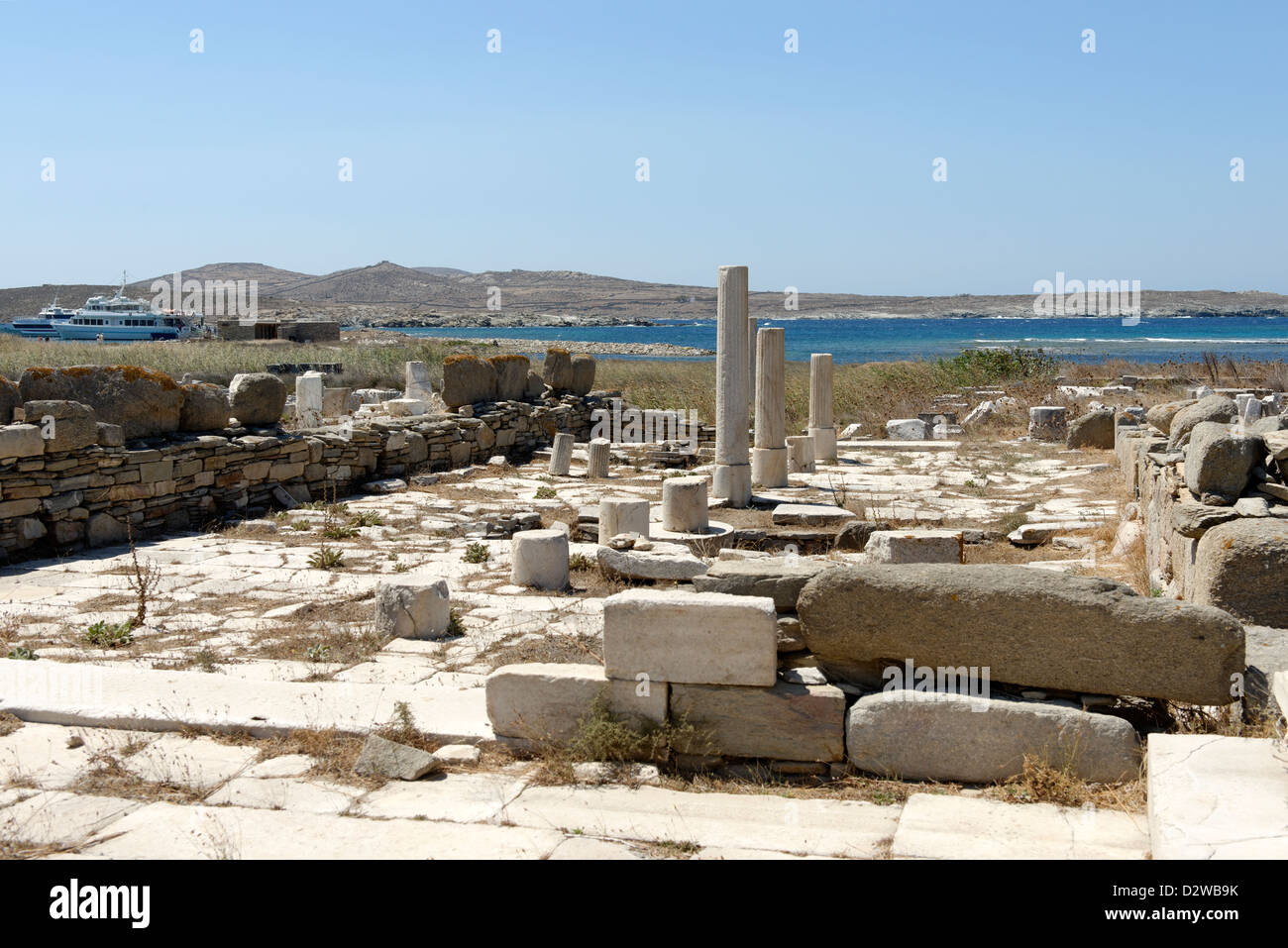 Delos greece ruins oikos house hi-res stock photography and images - Alamy