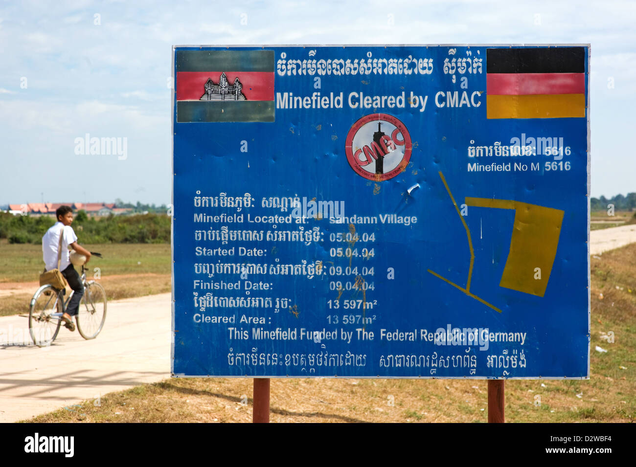 Siem Reap, Cambodia, sign a cleaned minefield Stock Photo - Alamy