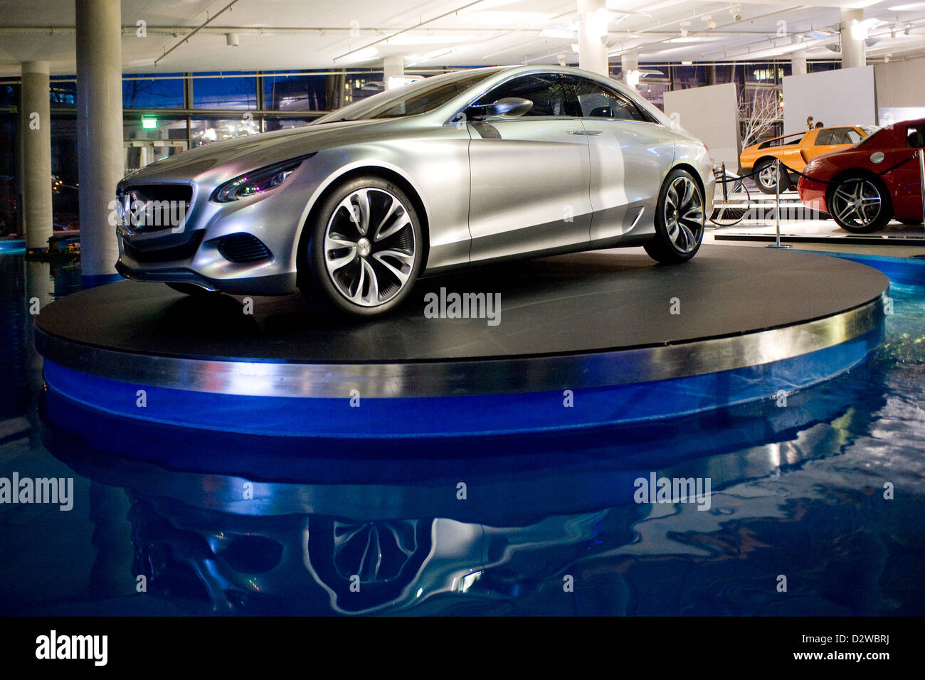 Mercedes benz world mercedes hi-res stock photography and images - Alamy