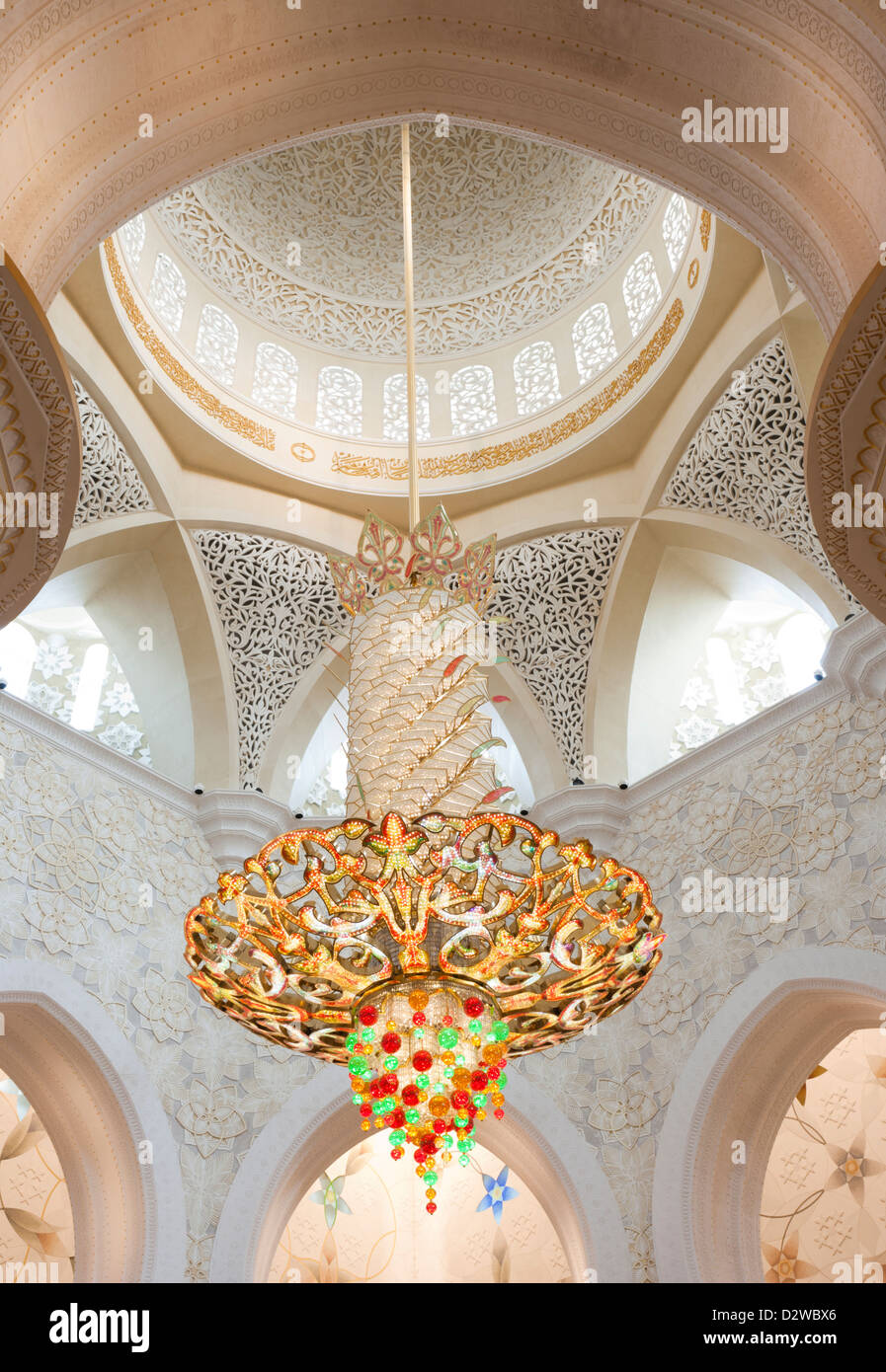 Interior of Sheikh Zayed Grand Mosque in Abu Dhabi, UAE Stock Photo - Alamy